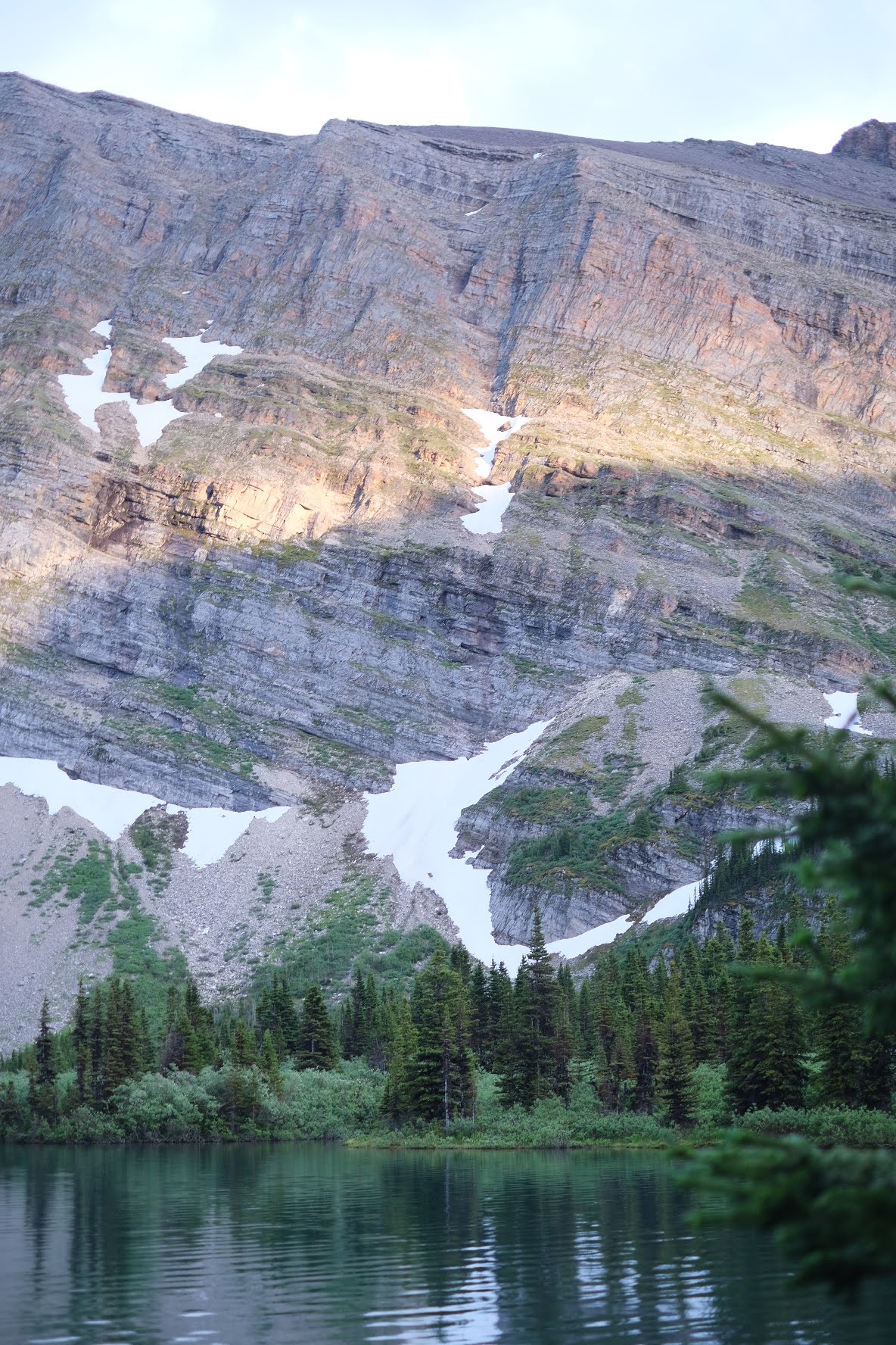 A mini-backpacking trip to Ribbon Lake – Christina Lives Freely